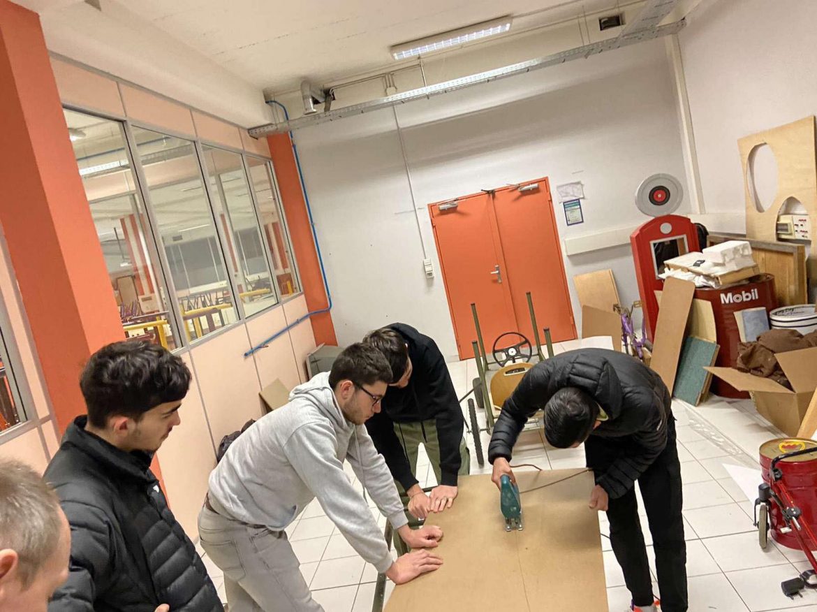 [BDE]-Caisse à savon des BTS S1CCST – Lycée Polyvalent Paul Constans